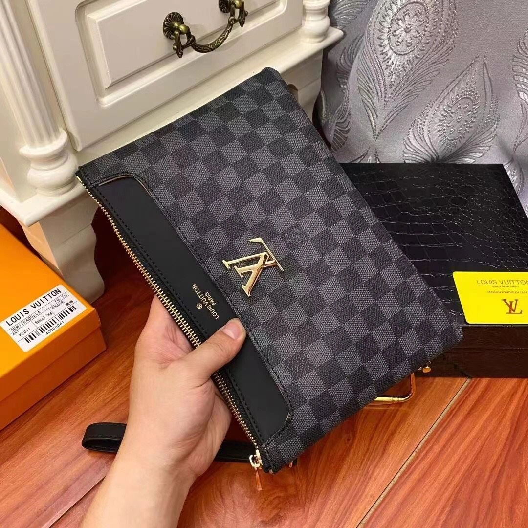 Cut-rate Mens Louis Vuitton Clutch Bags