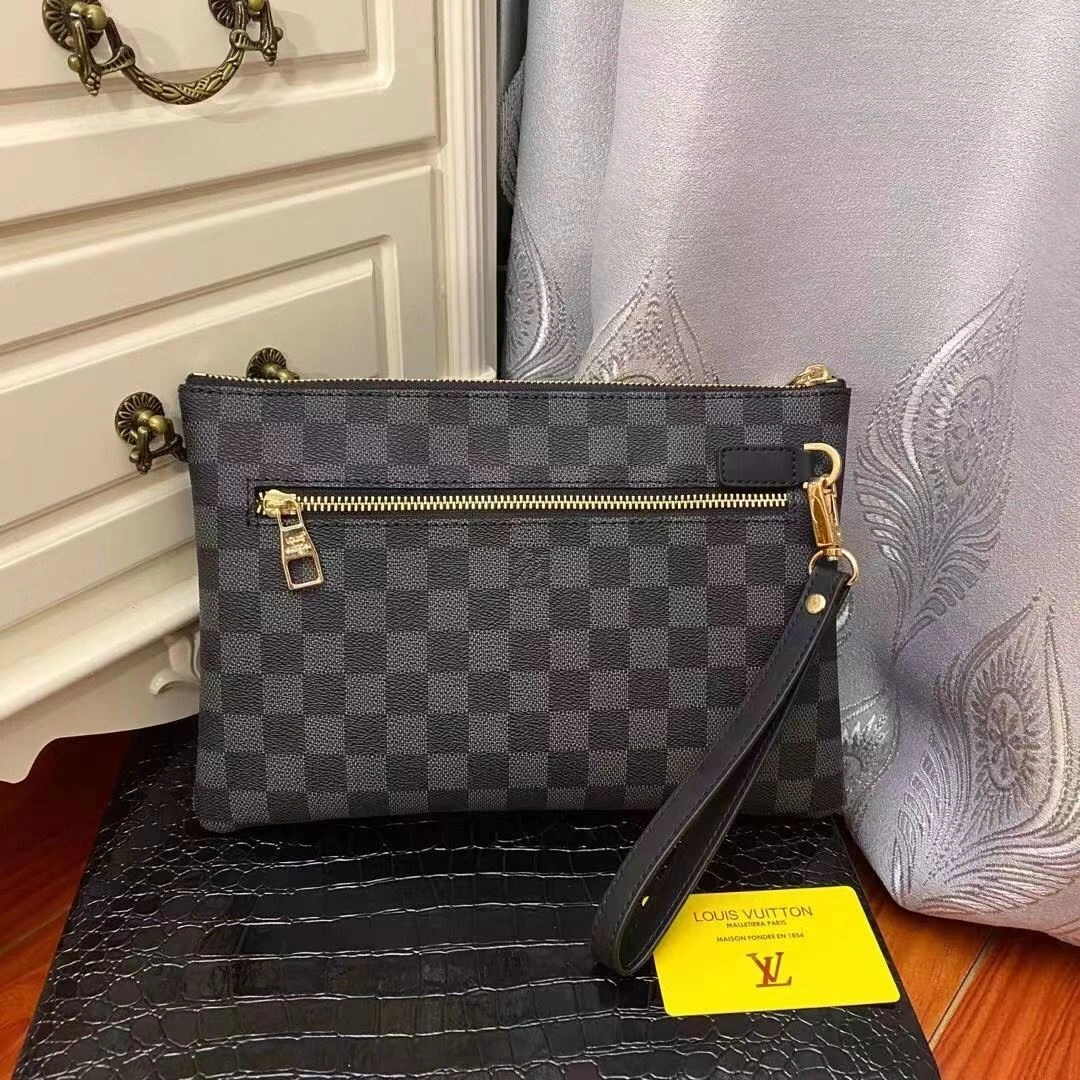 Cut-rate Mens Louis Vuitton Clutch Bags