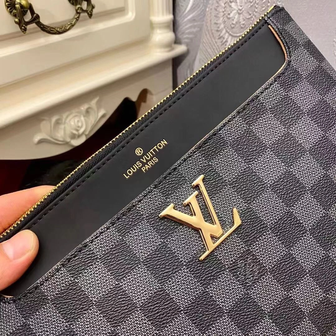 Cut-rate Mens Louis Vuitton Clutch Bags