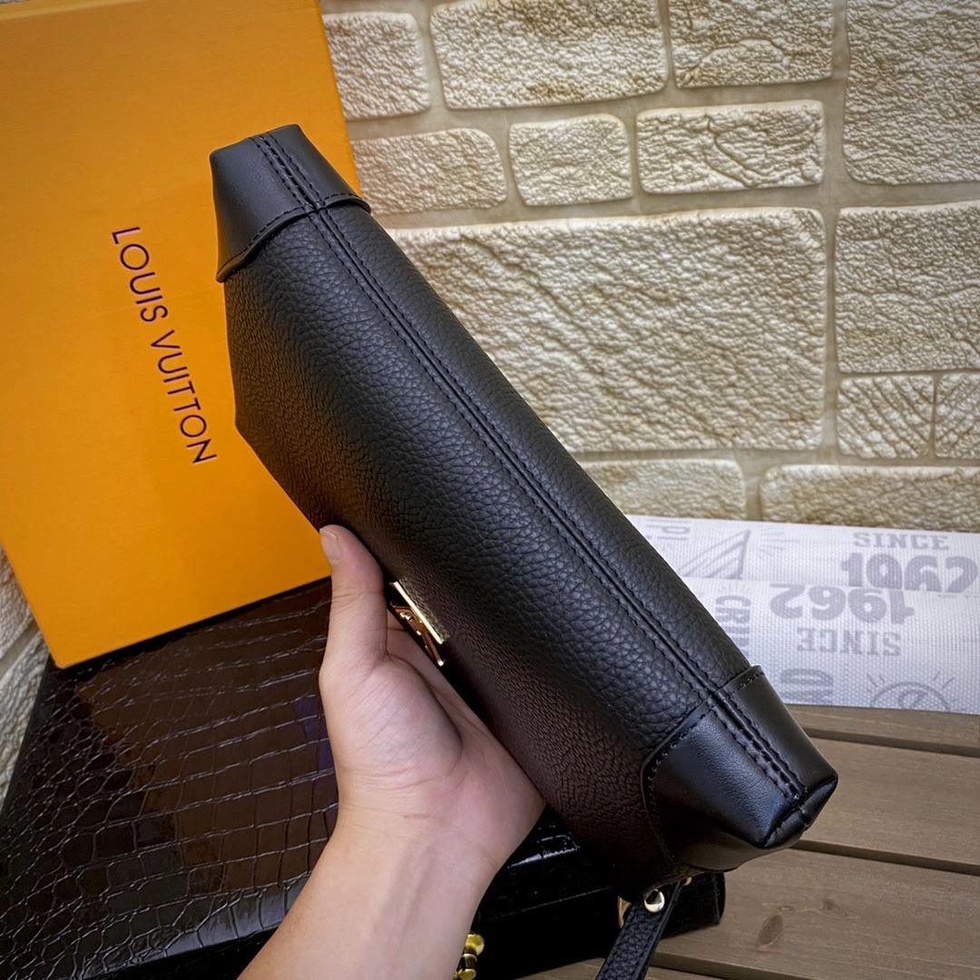 Cut-rate Mens Louis Vuitton Clutch Bags