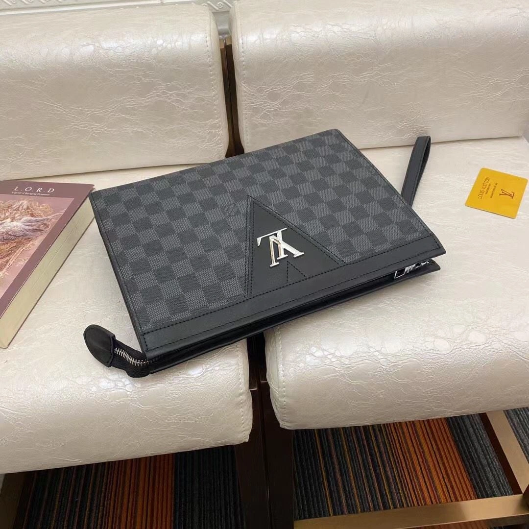 Economical Mens Louis Vuitton Clutch Bags