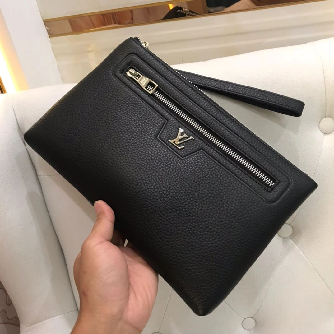 Accurate model Mens Louis Vuitton Clutch Bags