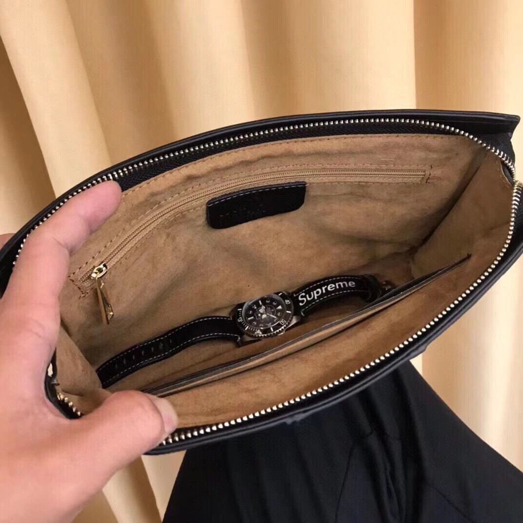 Exact replica Mens Louis Vuitton Clutch Bags