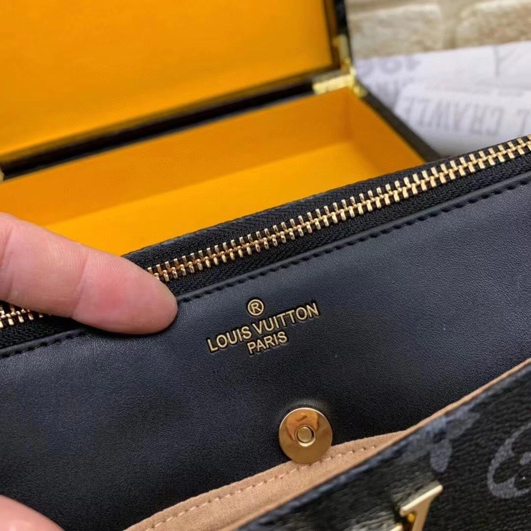 Brand-original Mens Louis Vuitton Clutch Bags