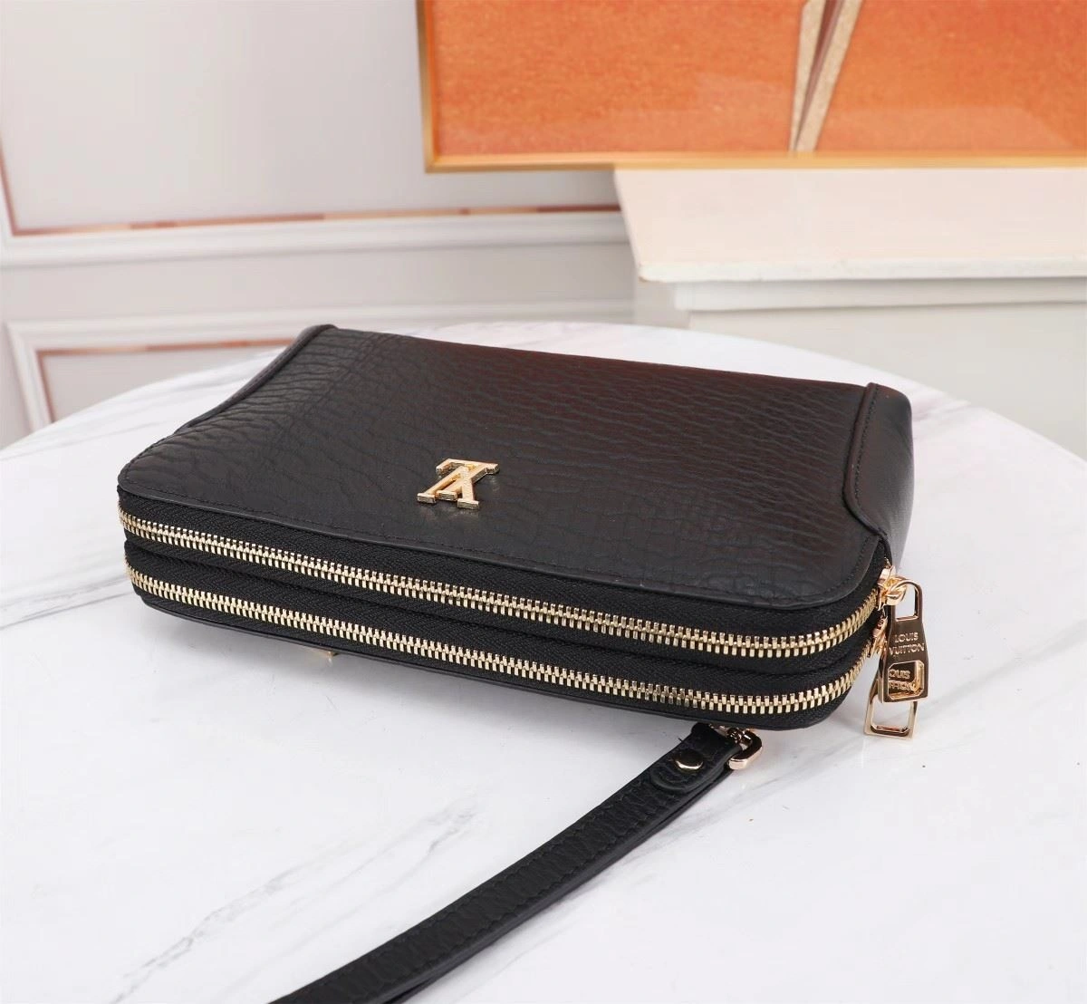 Official Mens Louis Vuitton Clutch Bags