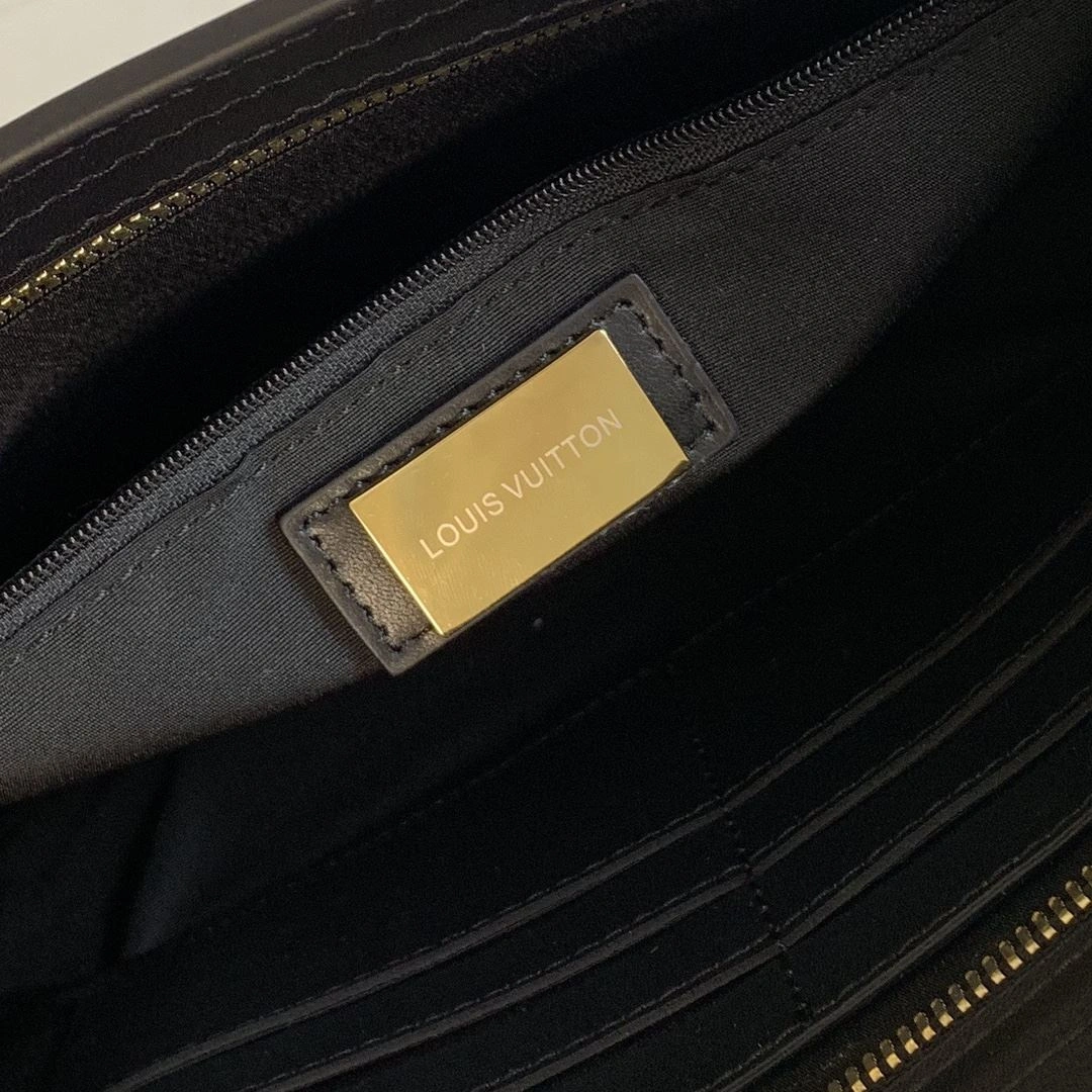 Real Mens Louis Vuitton Clutch Bags