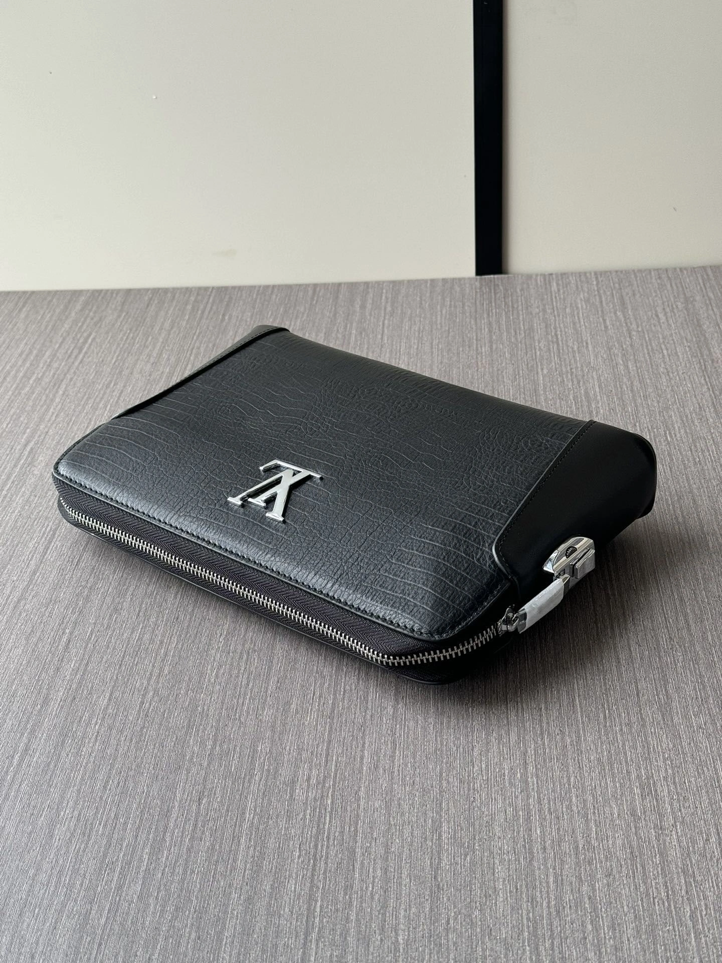 Authentic Mens Louis Vuitton Clutch Bags