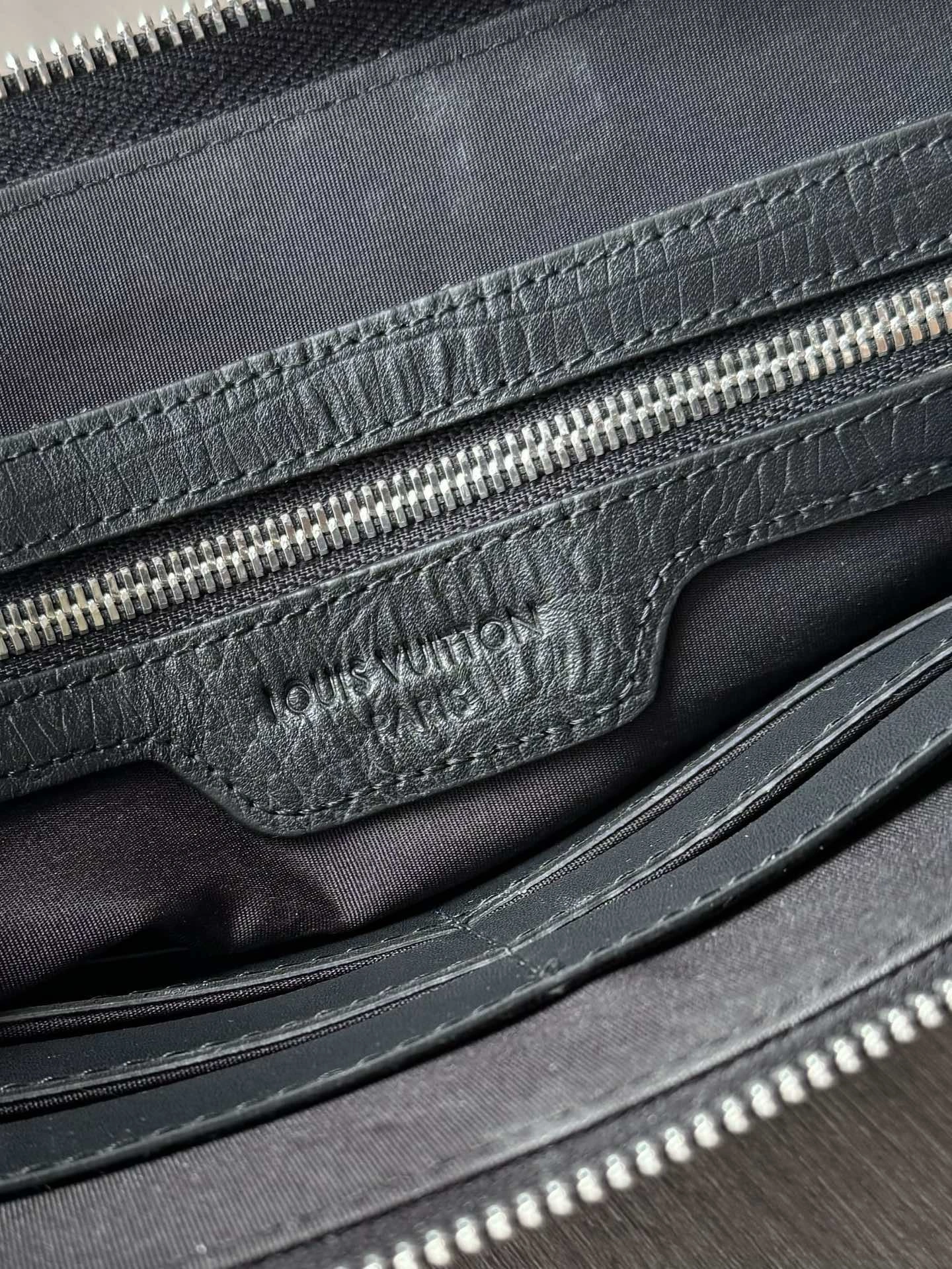 Authentic Mens Louis Vuitton Clutch Bags