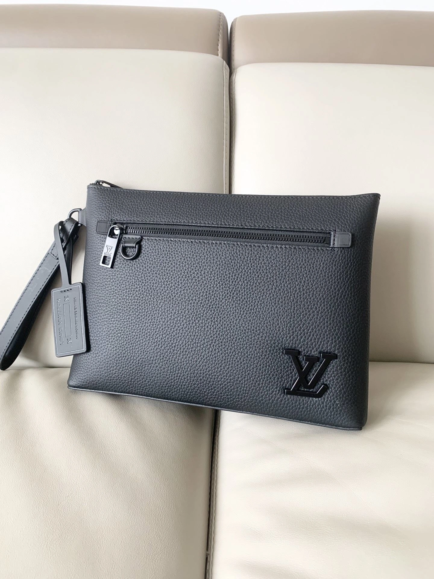 Mens Louis Vuitton Clutch Bags