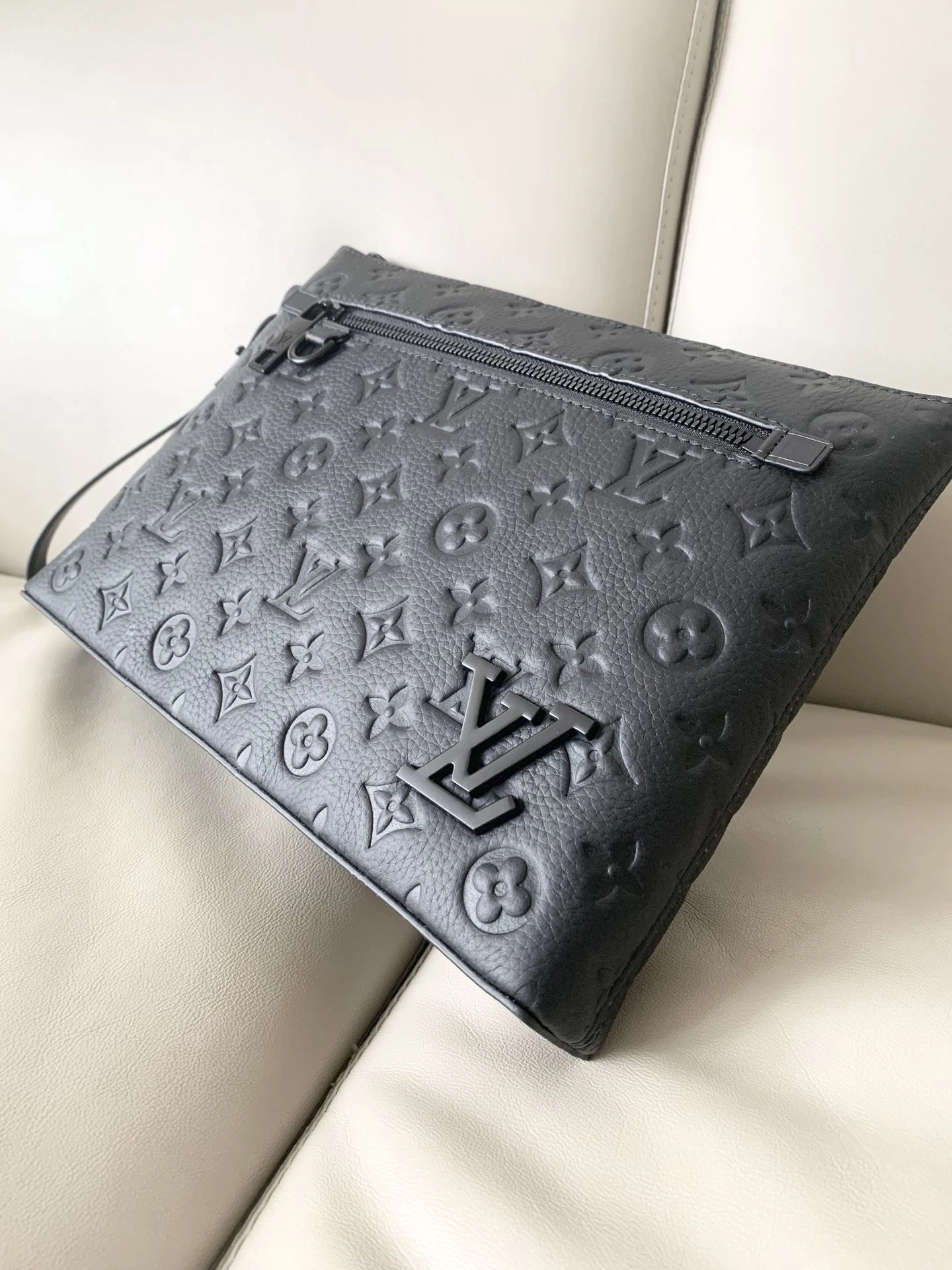 Low-cost Mens Louis Vuitton Clutch Bags