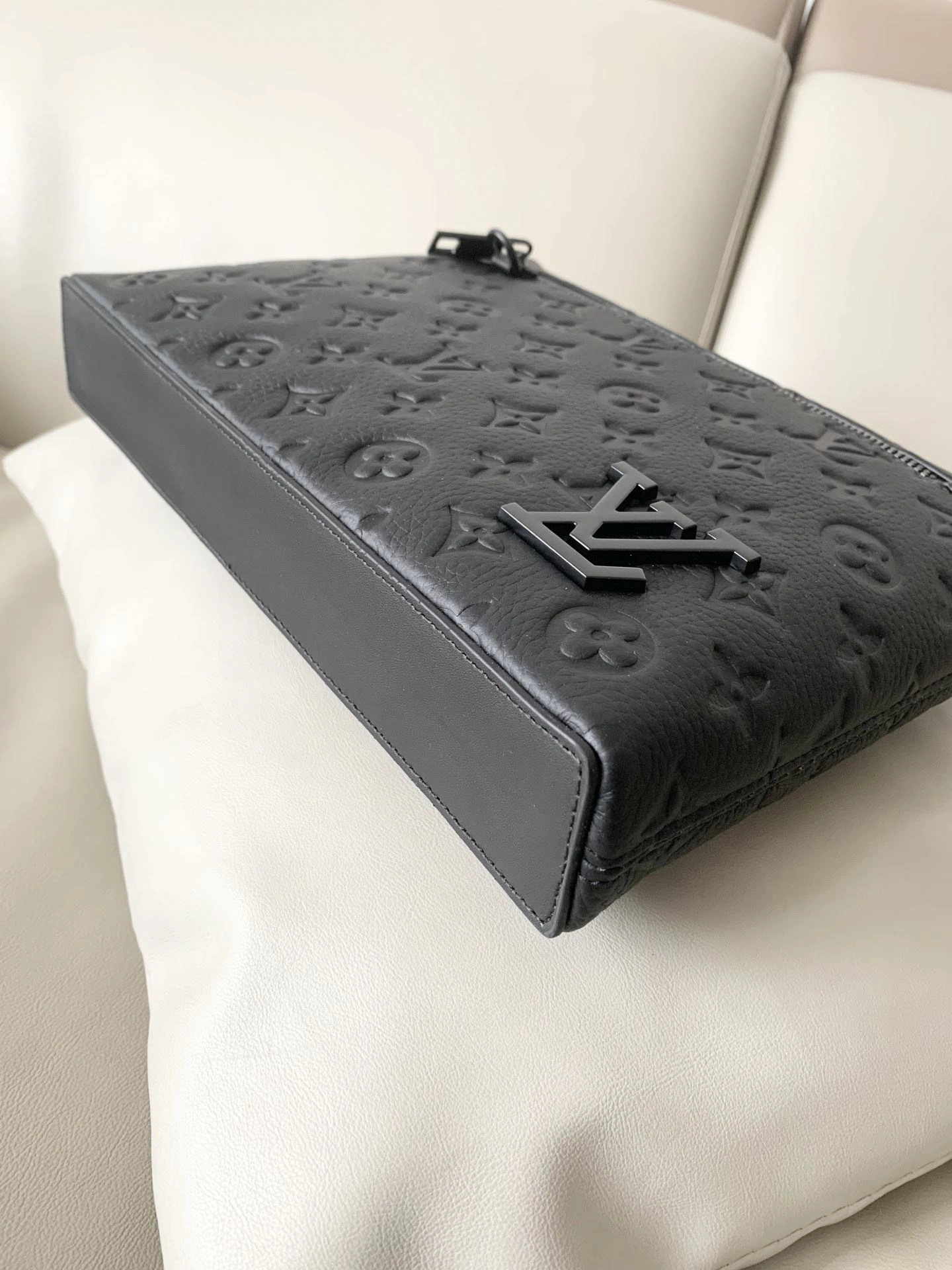 Low-cost Mens Louis Vuitton Clutch Bags
