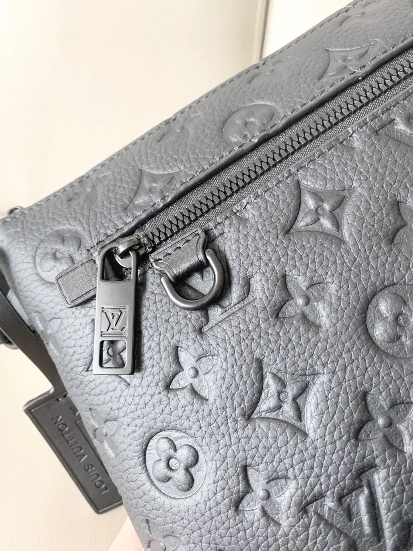 Low-cost Mens Louis Vuitton Clutch Bags