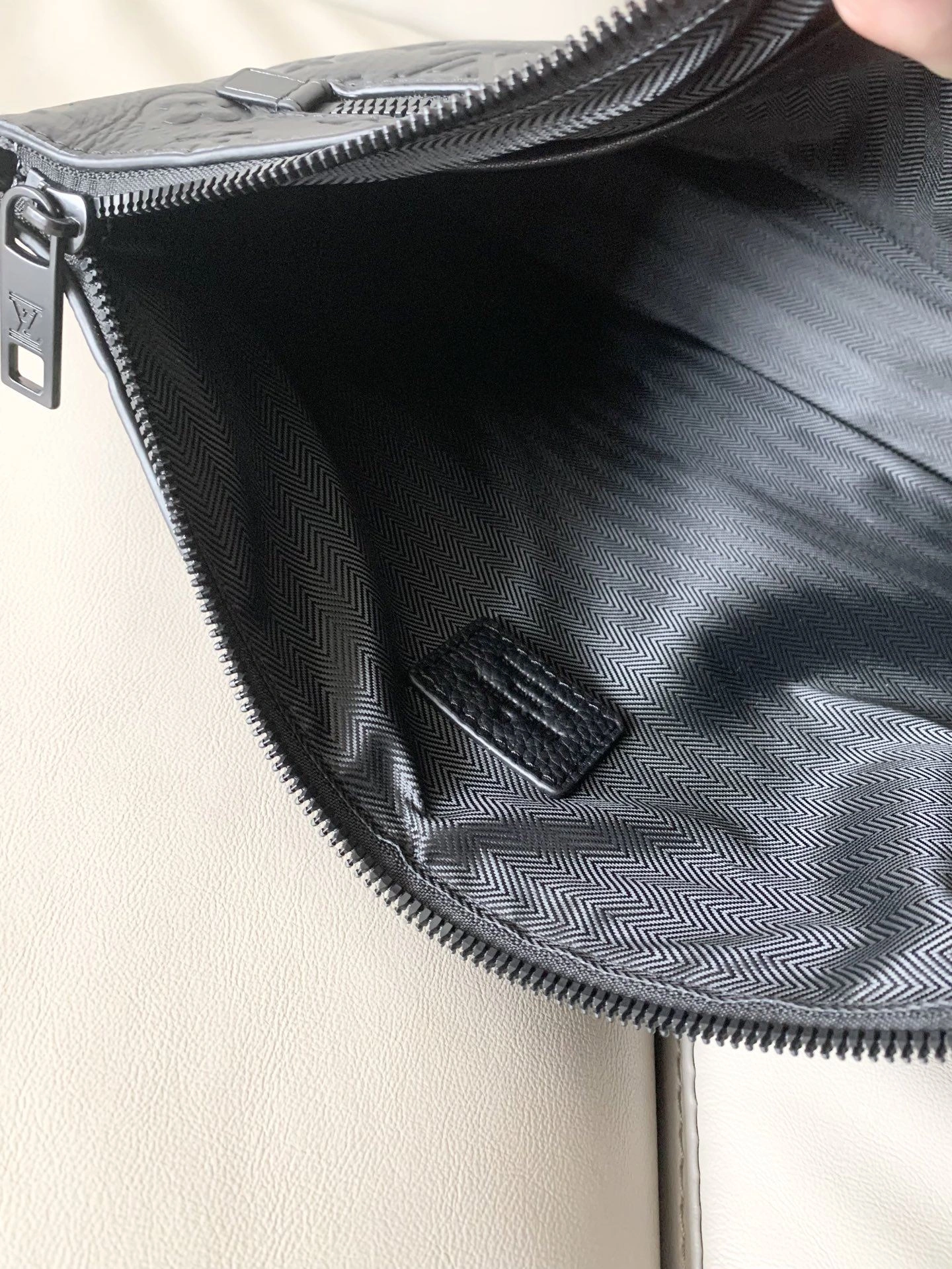 Low-cost Mens Louis Vuitton Clutch Bags