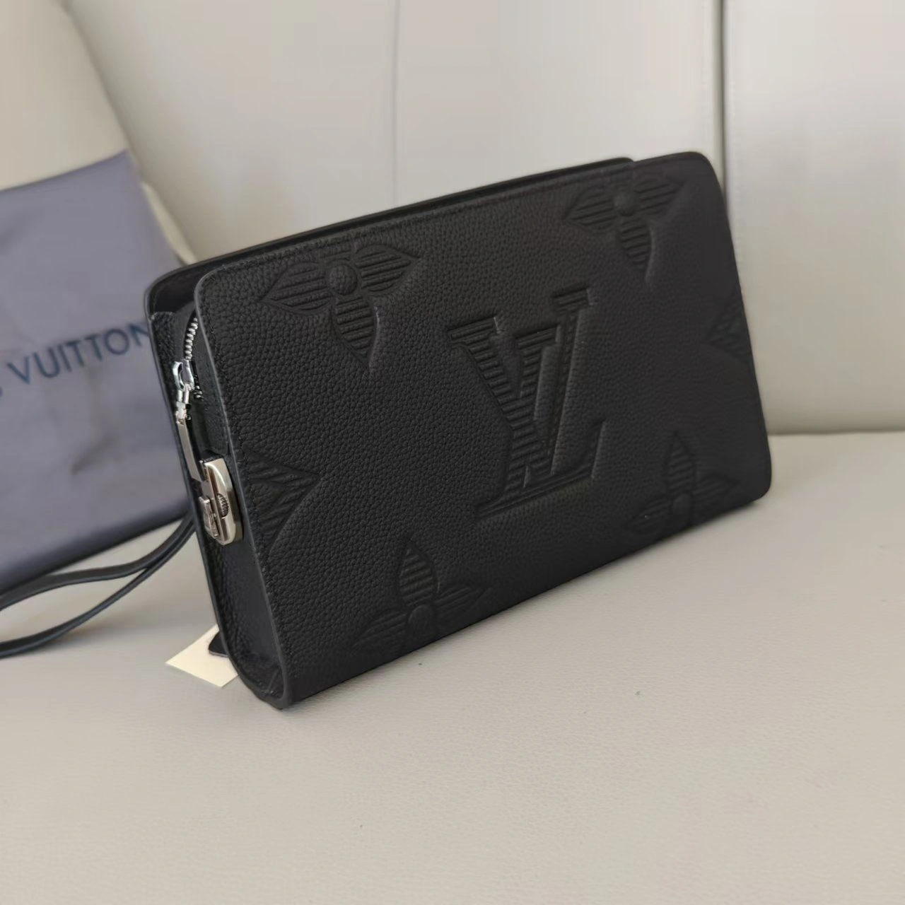 Mirror quality Mens Louis Vuitton Clutch Bags