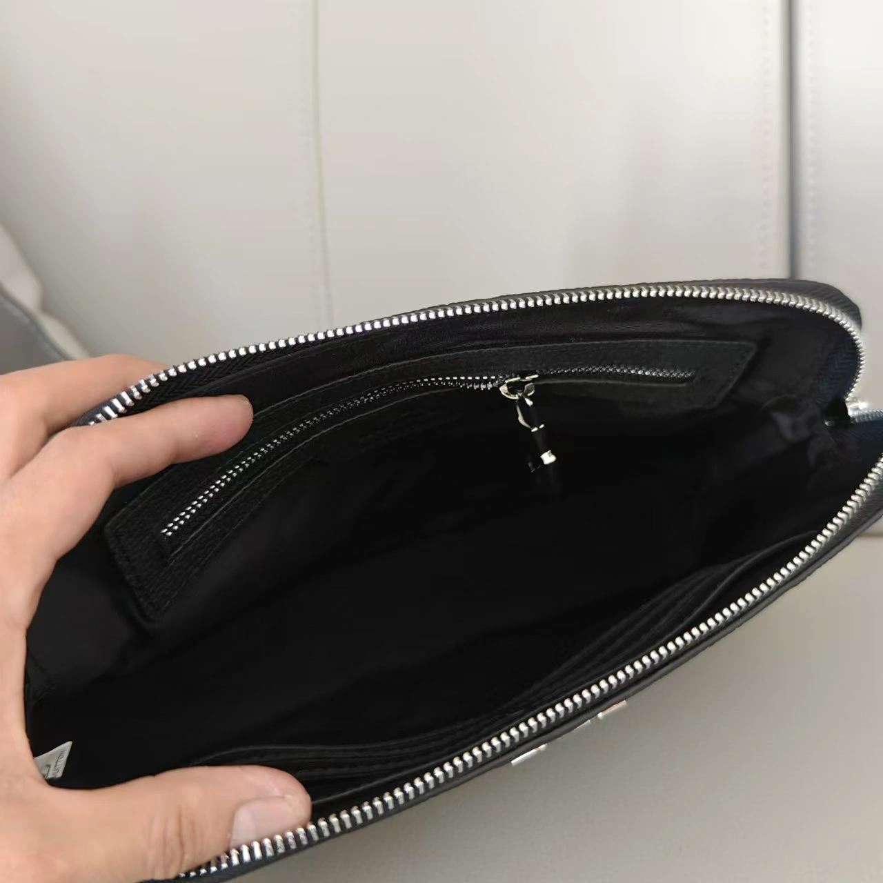 Top mirror Mens Louis Vuitton Clutch Bags