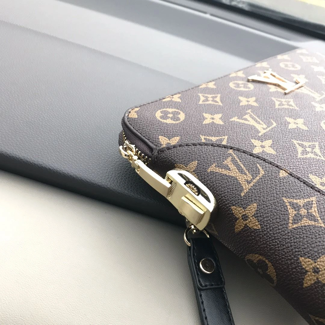 High accuracy Mens Louis Vuitton Clutch Bags