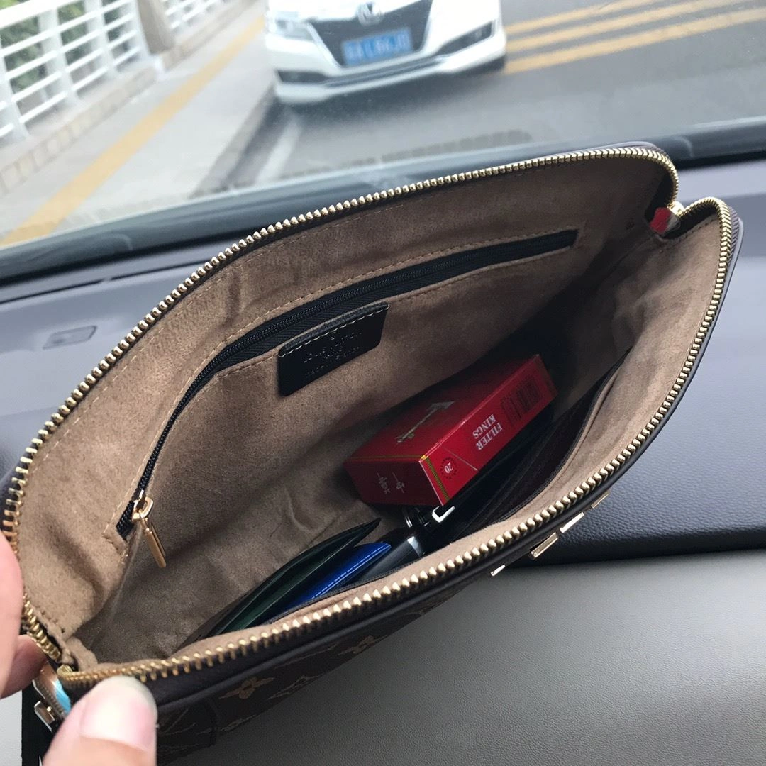 High accuracy Mens Louis Vuitton Clutch Bags