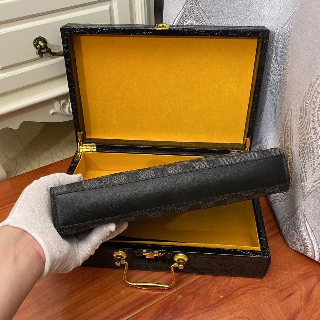High fidelity Mens Louis Vuitton Clutch Bags