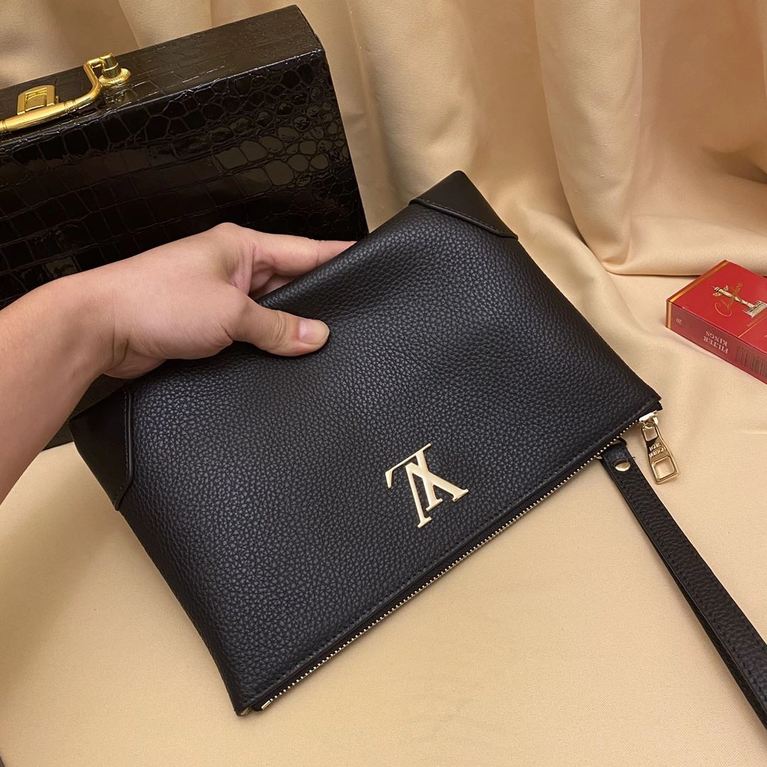 Top match Mens Louis Vuitton Clutch Bags