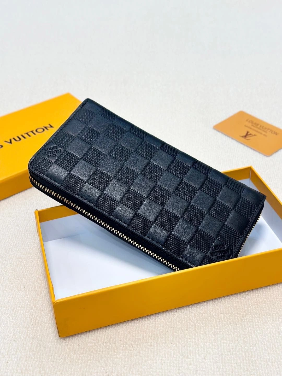 Brand-authenticated Mens Louis Vuitton Clutch Bags