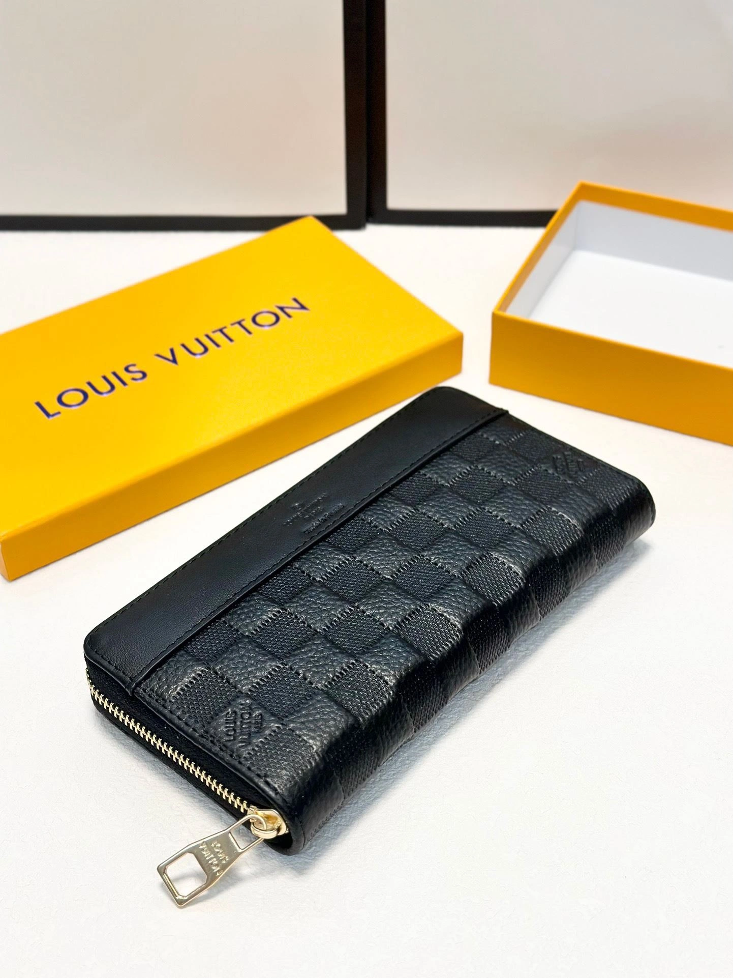 Low-cost Mens Louis Vuitton Clutch Bags