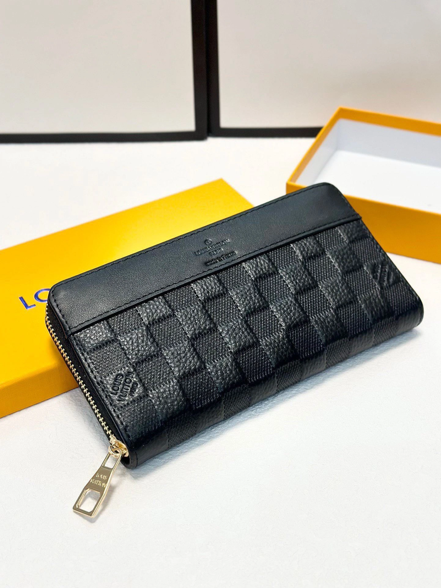 Low-cost Mens Louis Vuitton Clutch Bags