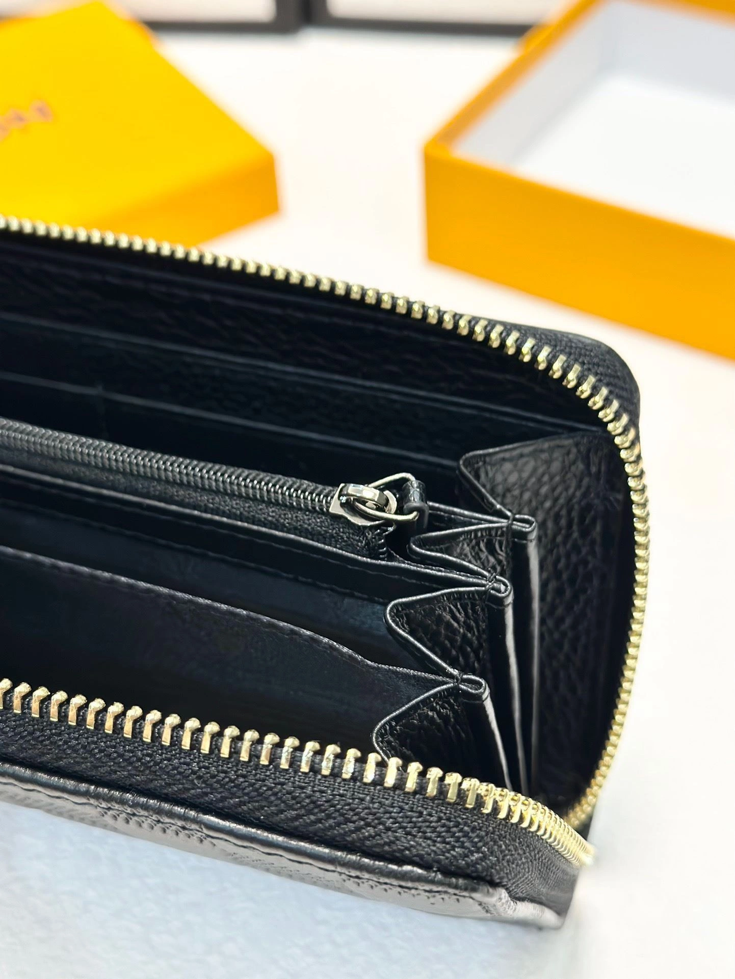 Low-cost Mens Louis Vuitton Clutch Bags