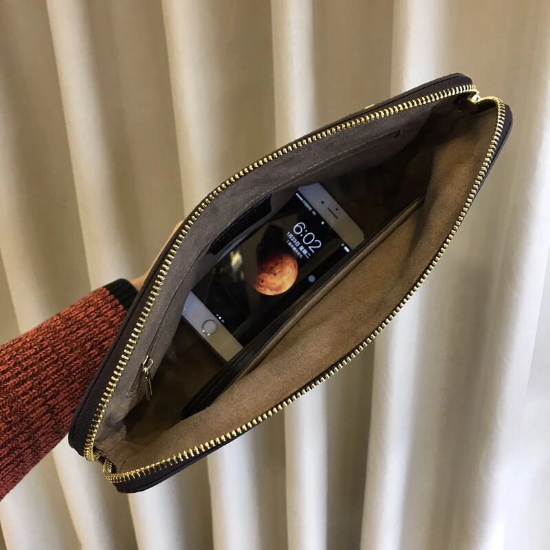 Exact replica Mens Louis Vuitton Clutch Bags
