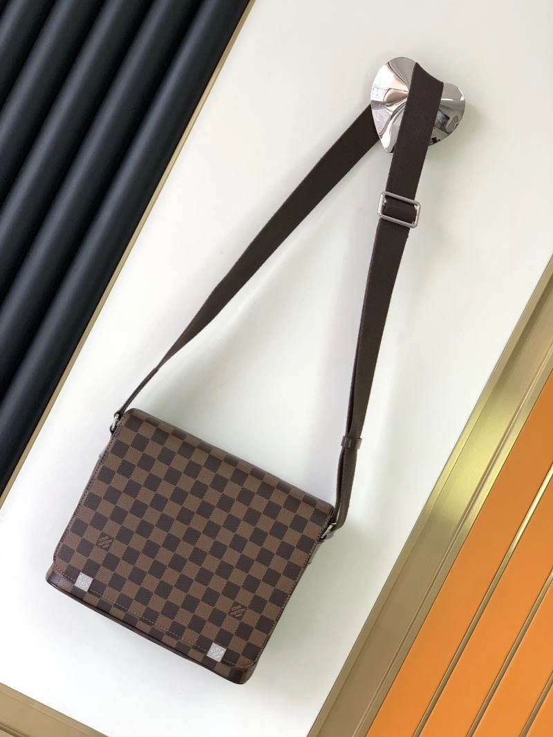 Accurate model Mens Louis Vuitton Satchel Bags
