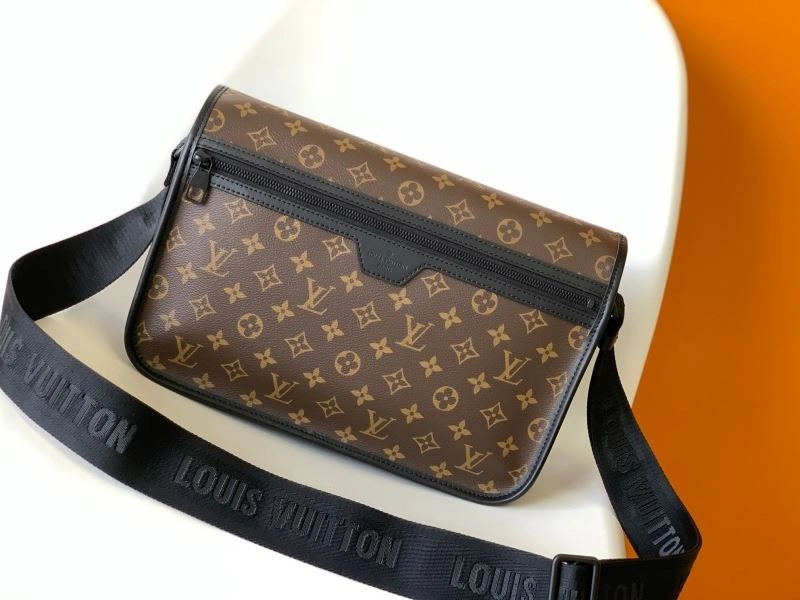 1:1 copy Mens Louis Vuitton Satchel Bags