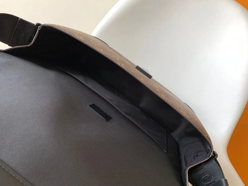 1:1 copy Mens Louis Vuitton Satchel Bags