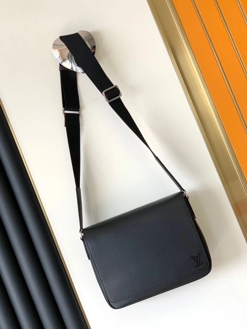 Exact replica Mens Louis Vuitton Satchel Bags