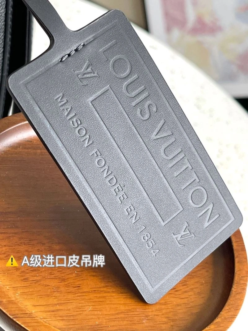 Budget-friendly Mens Louis Vuitton Satchel Bags
