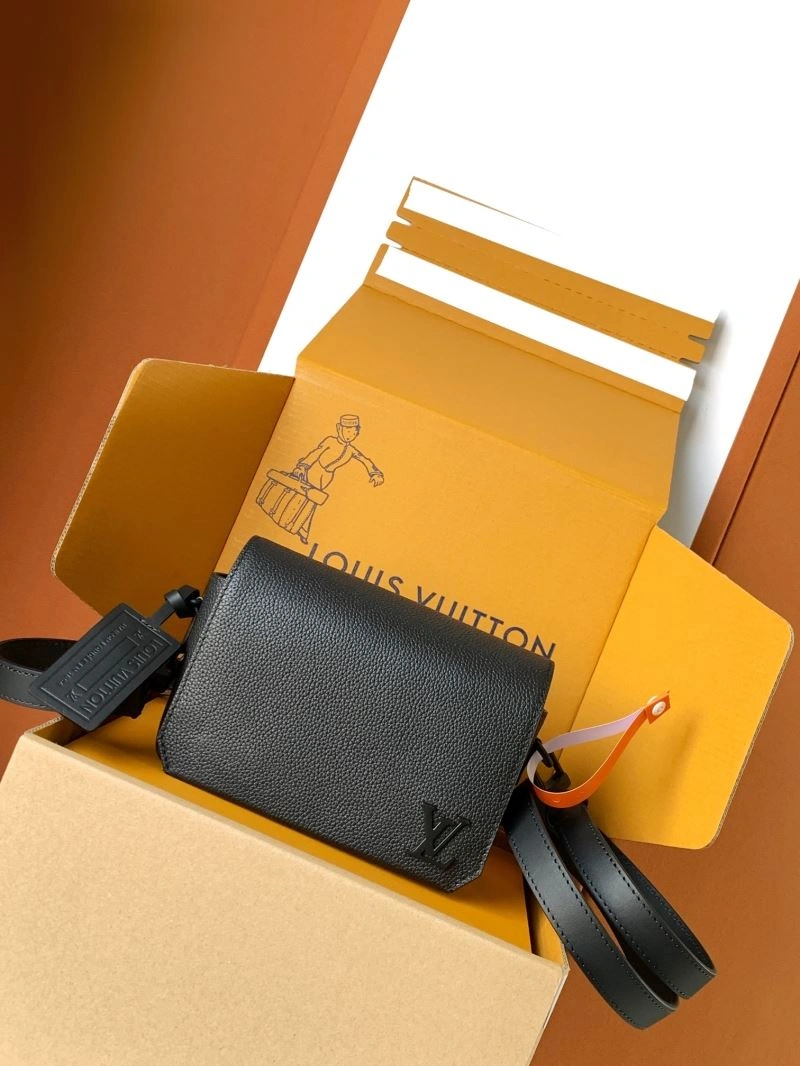 Mirror quality Mens Louis Vuitton Satchel Bags