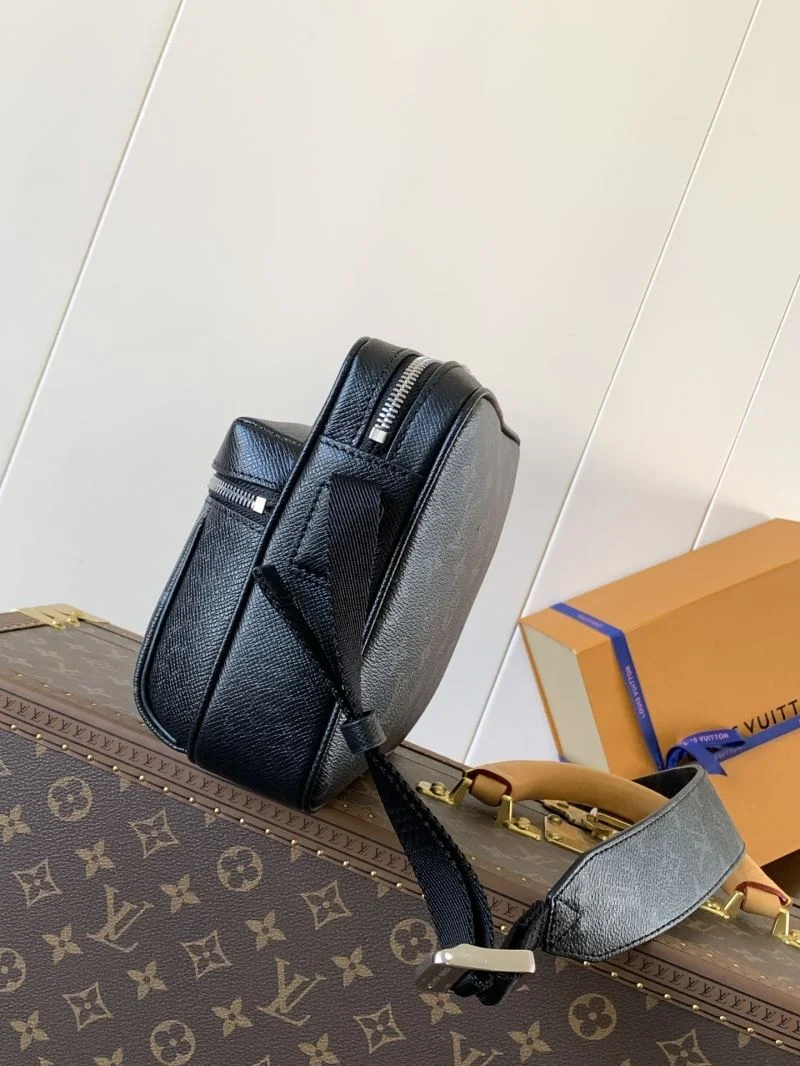 Indistinguishable Mens Louis Vuitton Satchel Bags