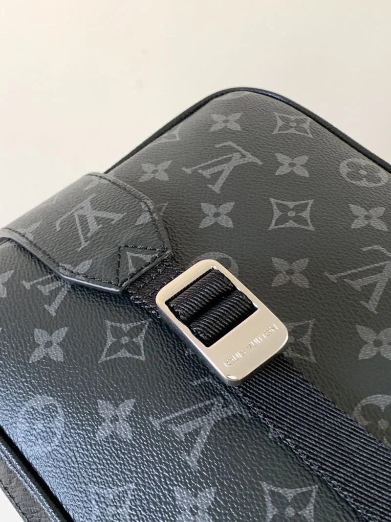 Indistinguishable Mens Louis Vuitton Satchel Bags