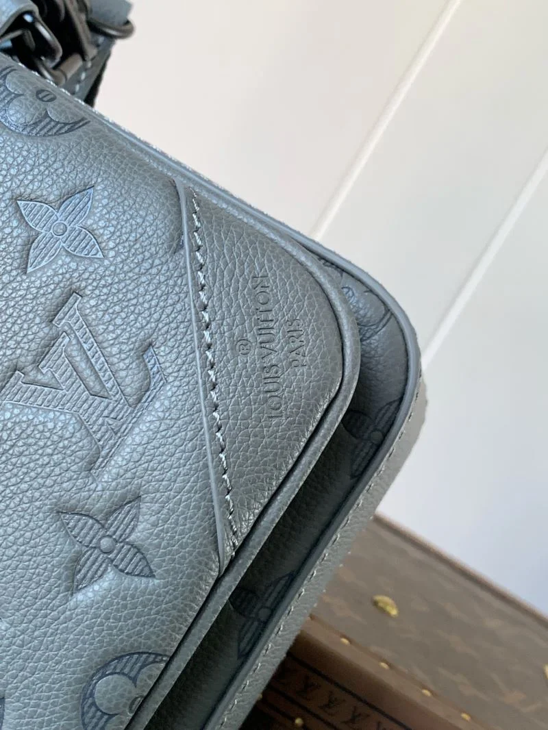Economical Mens Louis Vuitton Satchel Bags