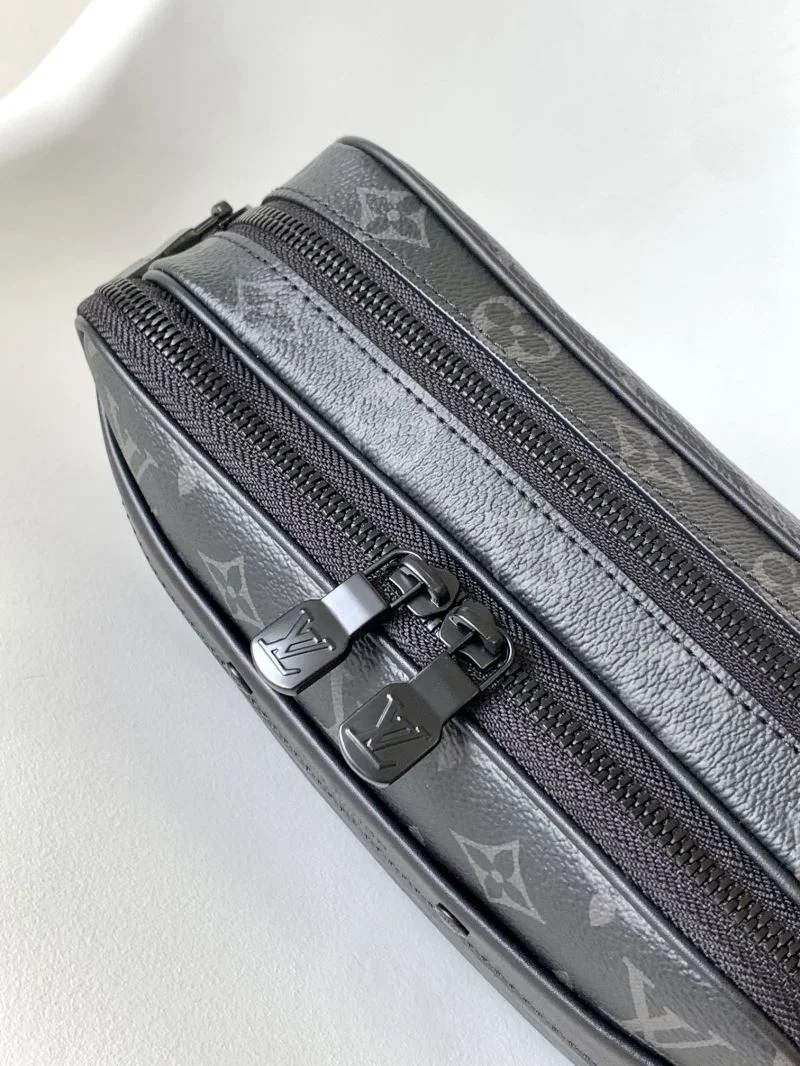 Accurate model Mens Louis Vuitton Satchel Bags