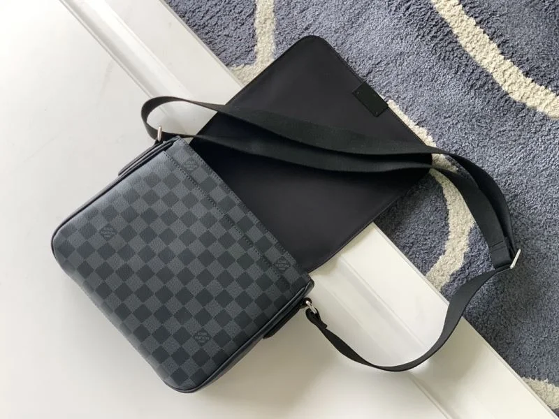Mirror quality Mens Louis Vuitton Satchel Bags