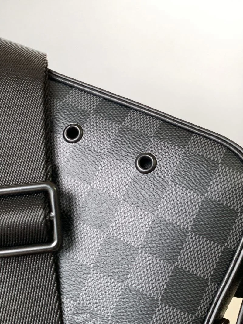 Reasonably priced Mens Louis Vuitton Satchel Bags