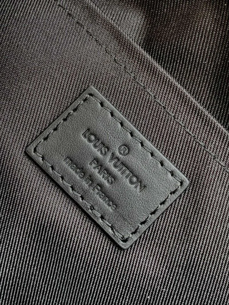 Precise copy Mens Louis Vuitton Satchel Bags