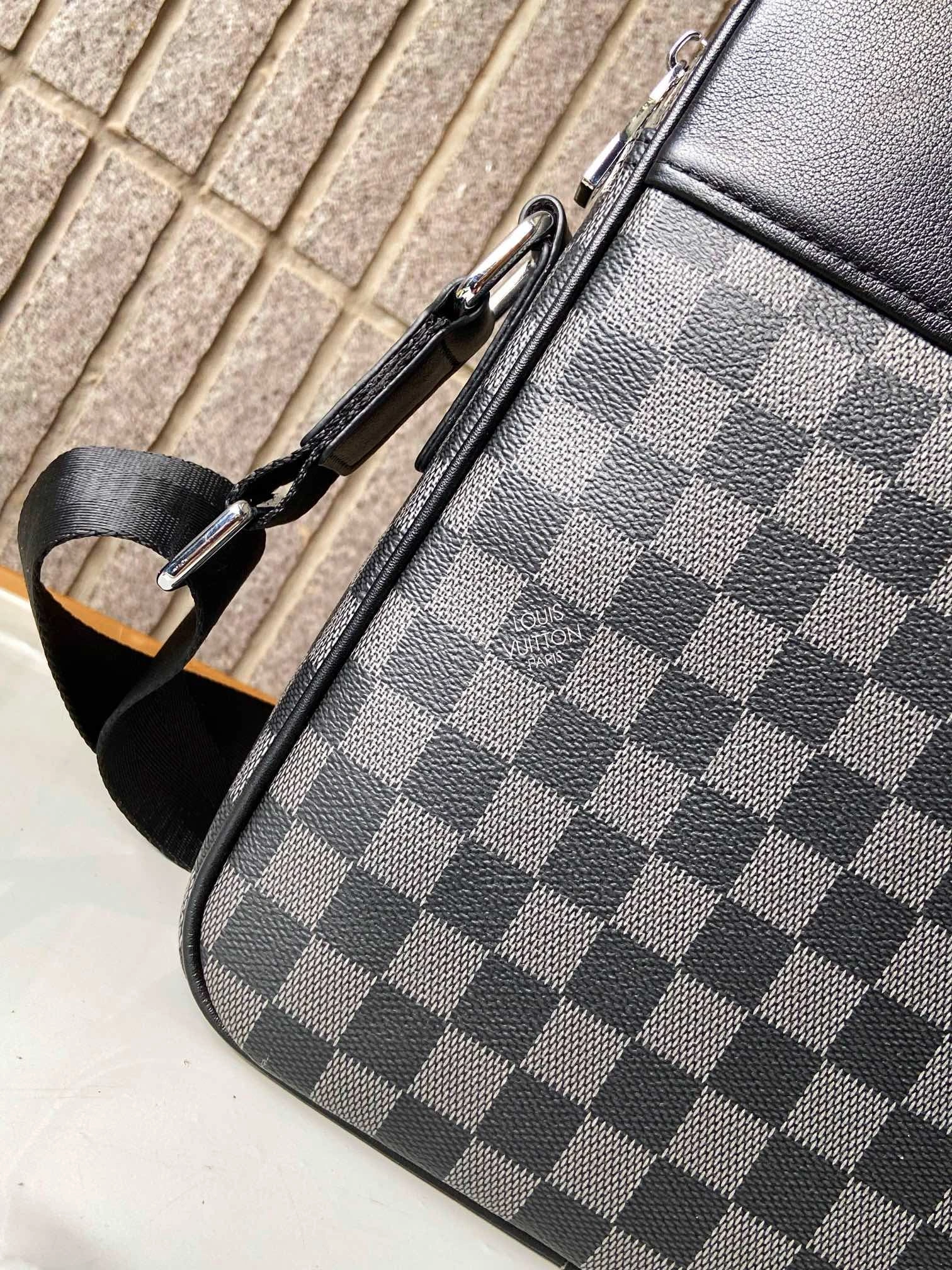 Bargain Mens Louis Vuitton Satchel Bags