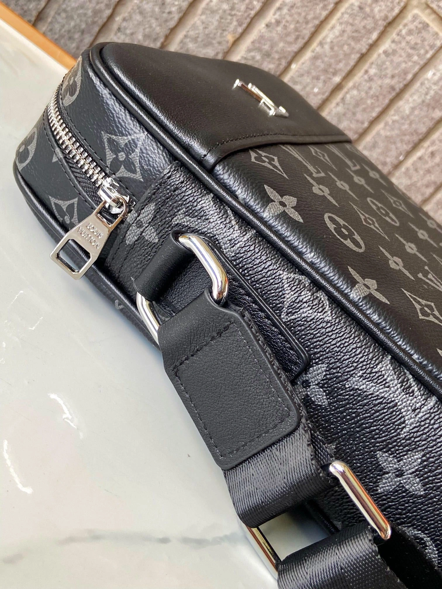 Discounted Mens Louis Vuitton Satchel Bags