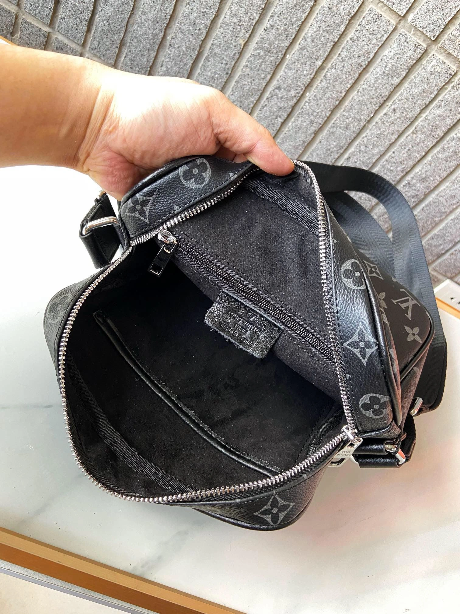 Discounted Mens Louis Vuitton Satchel Bags