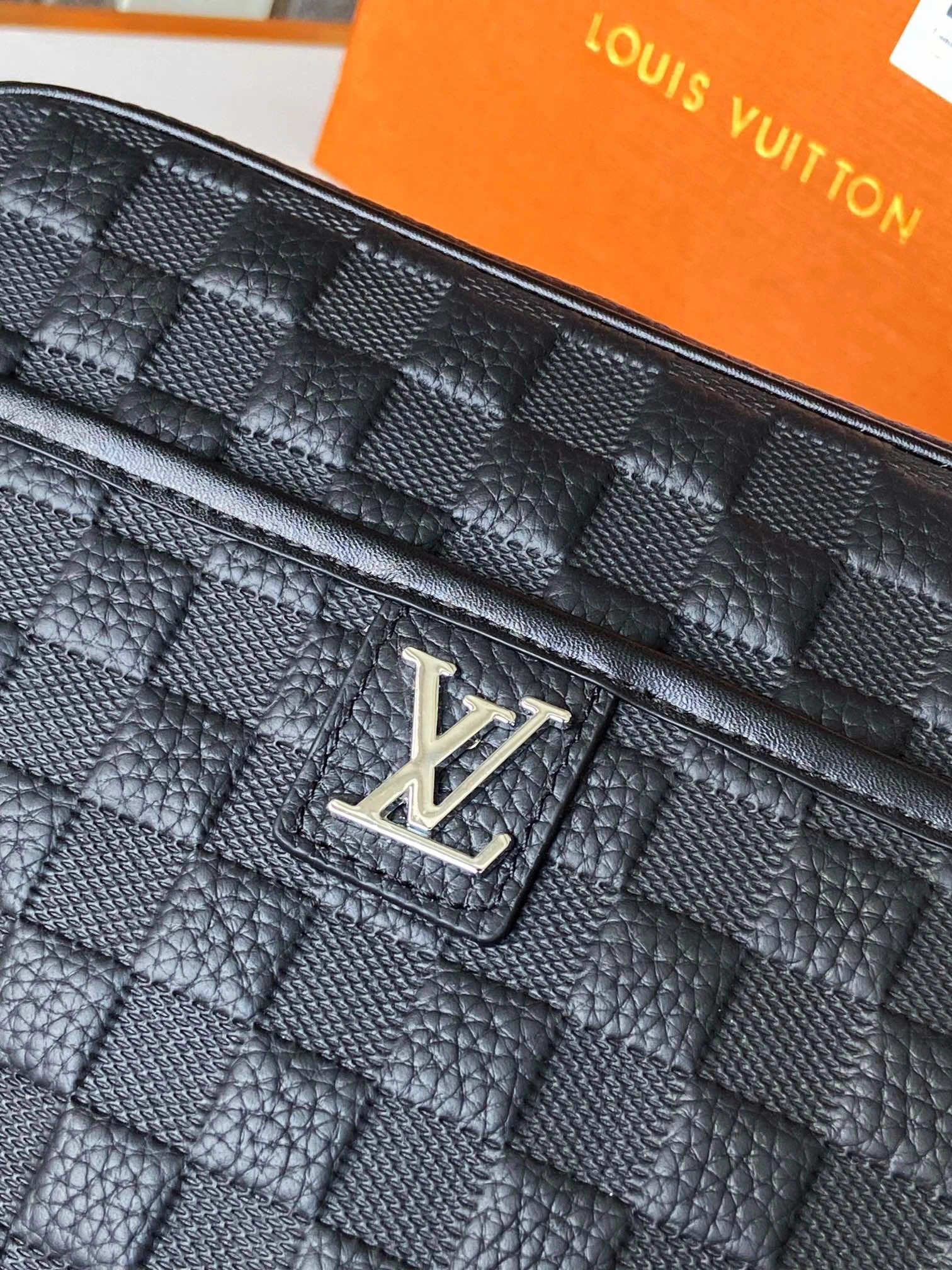 High accuracy Mens Louis Vuitton Satchel Bags