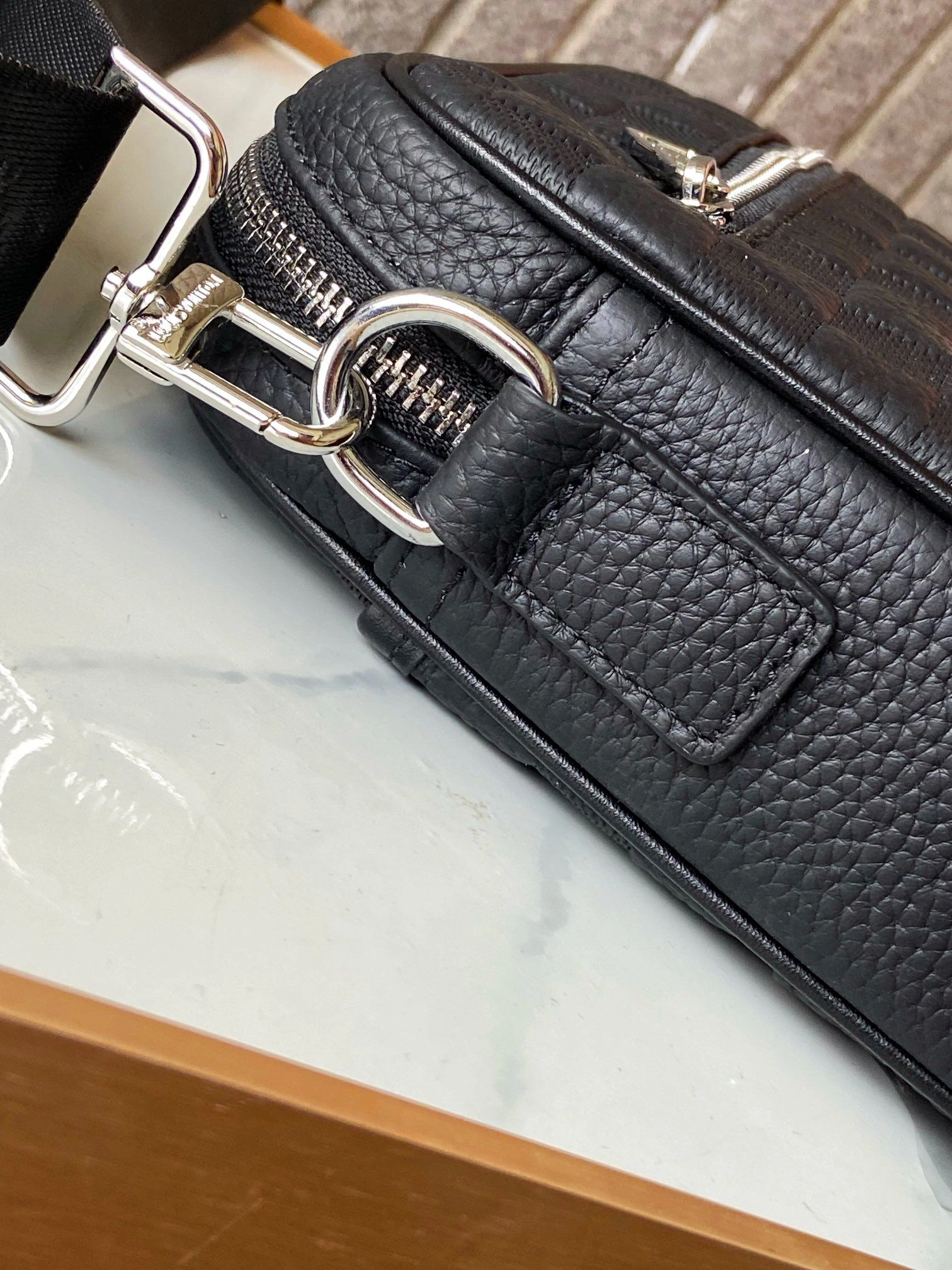 High accuracy Mens Louis Vuitton Satchel Bags