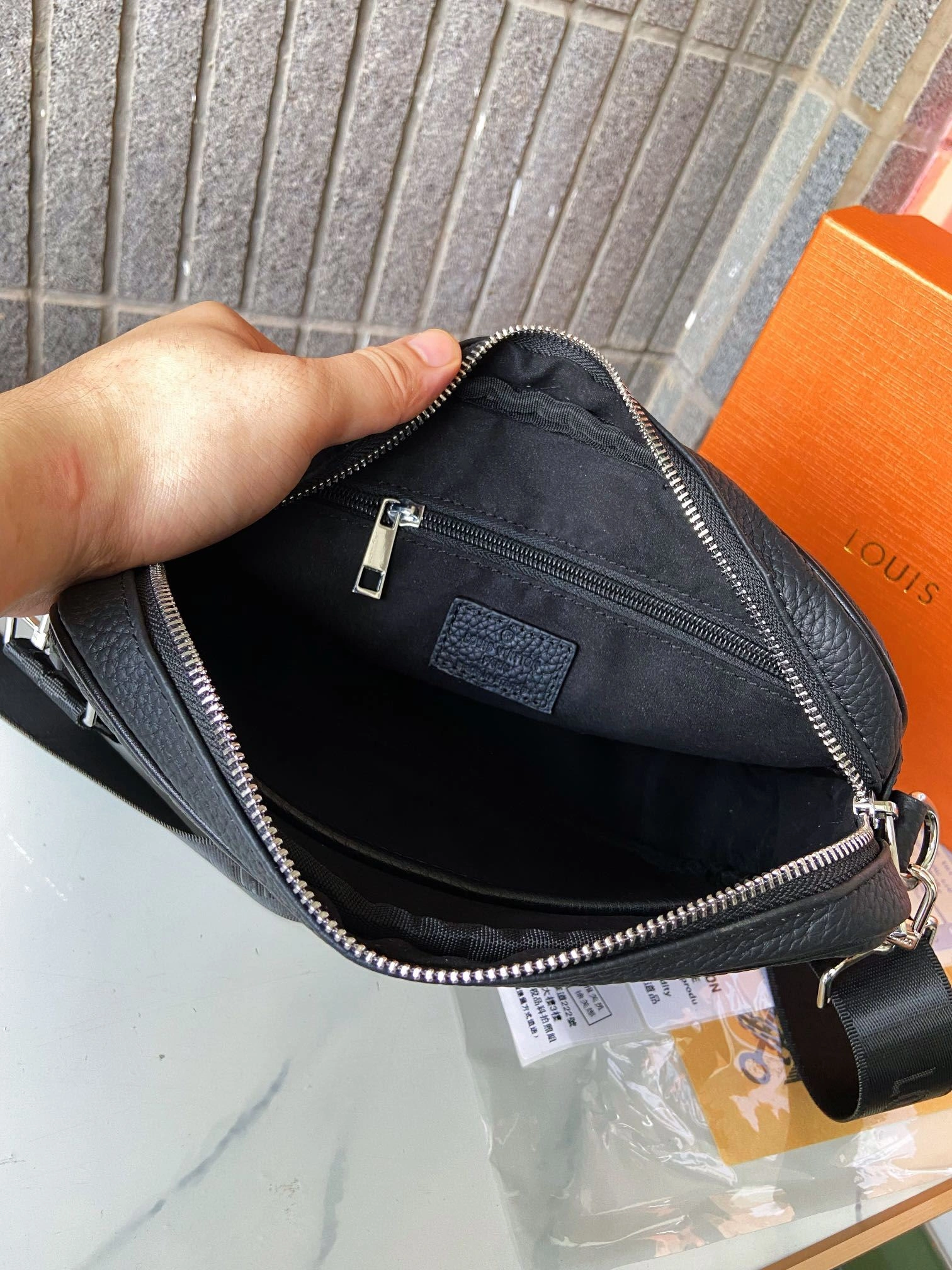 High accuracy Mens Louis Vuitton Satchel Bags
