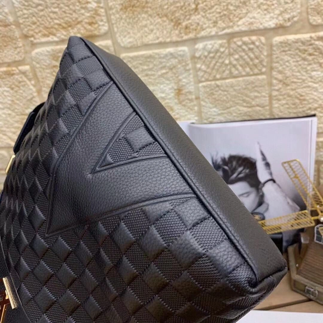 Economical Mens Louis Vuitton Satchel Bags