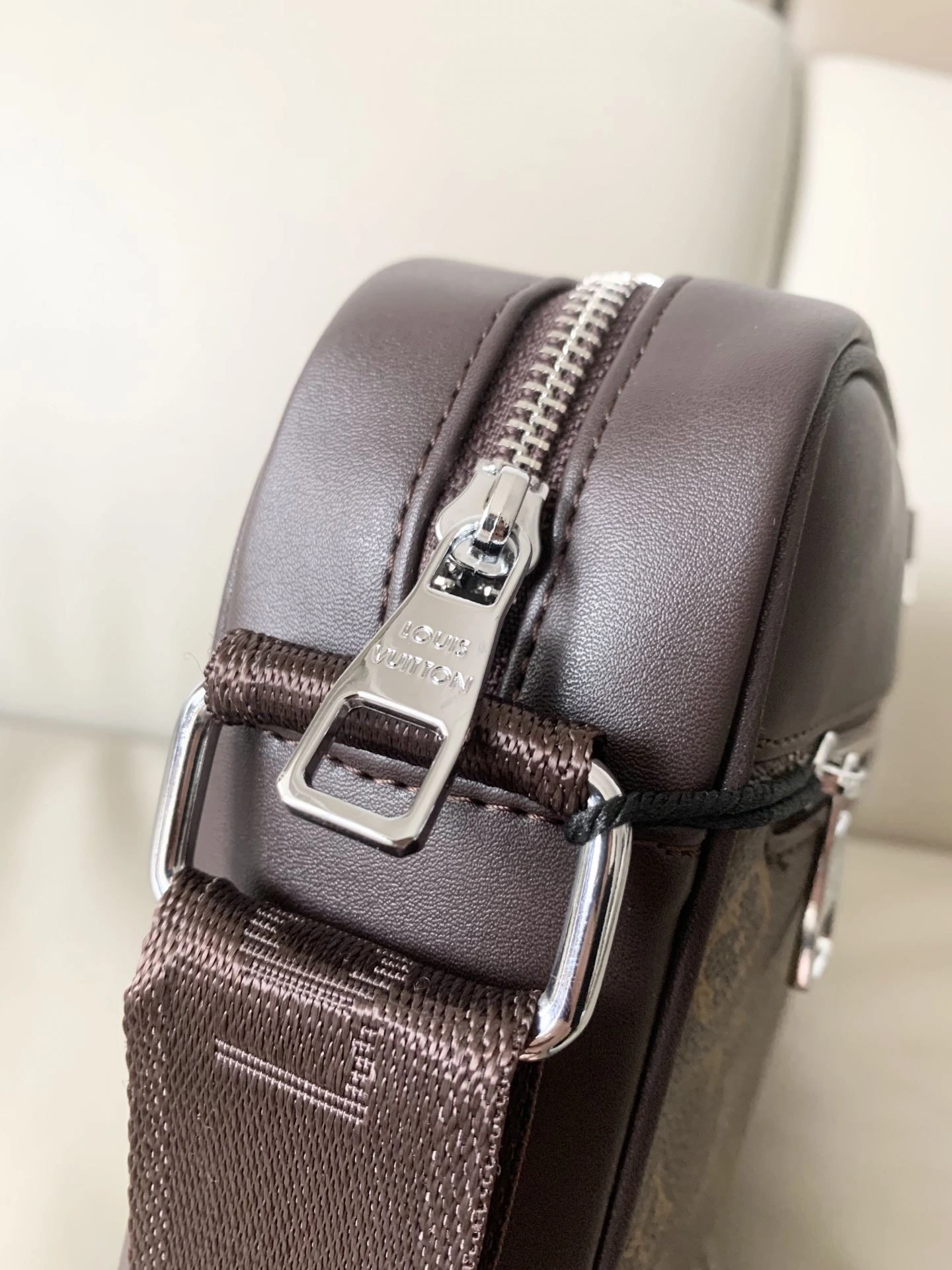 Original Mens Louis Vuitton Satchel Bags