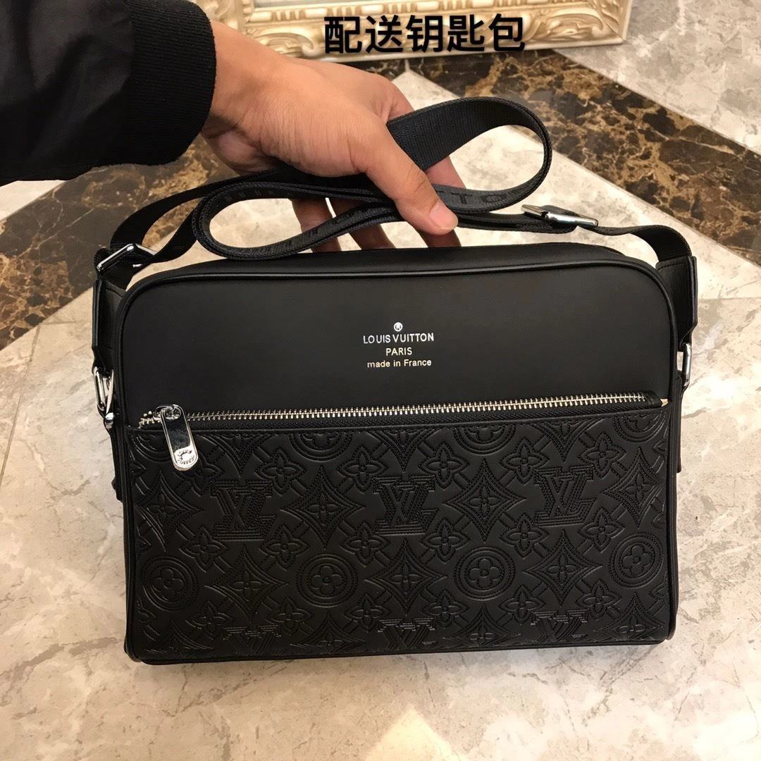 High accuracy Mens Louis Vuitton Satchel Bags